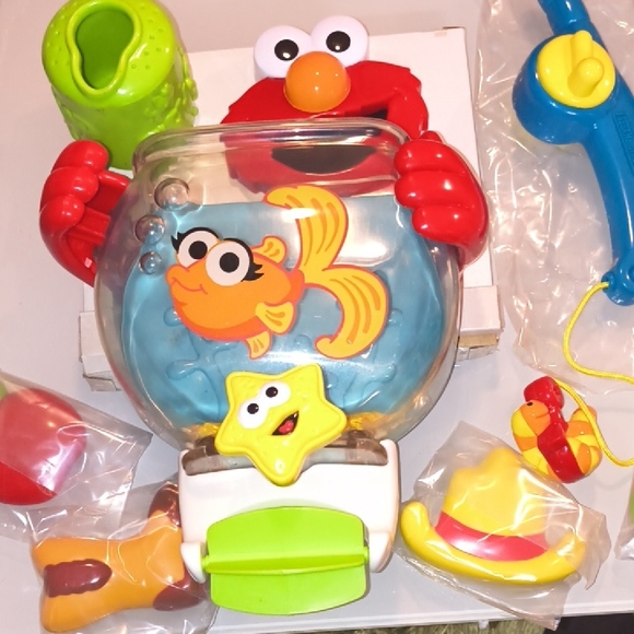 Sesame Street | Toys | Sesame Street Elmo Bath Play Set Red Yellow ...